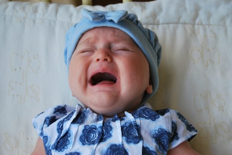 How to Make a Baby Stop Crying Within a Few Seconds? – Babies Carrier