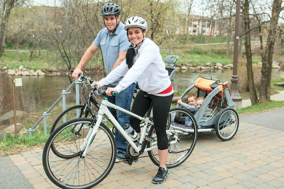 Finding the Best Bike Trailer: A Parent’s Guide to Options and Features ...